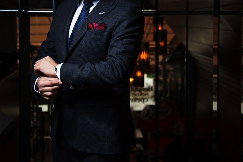 Les trois meilleurs règles pour assortir les cravates de créateur en ...